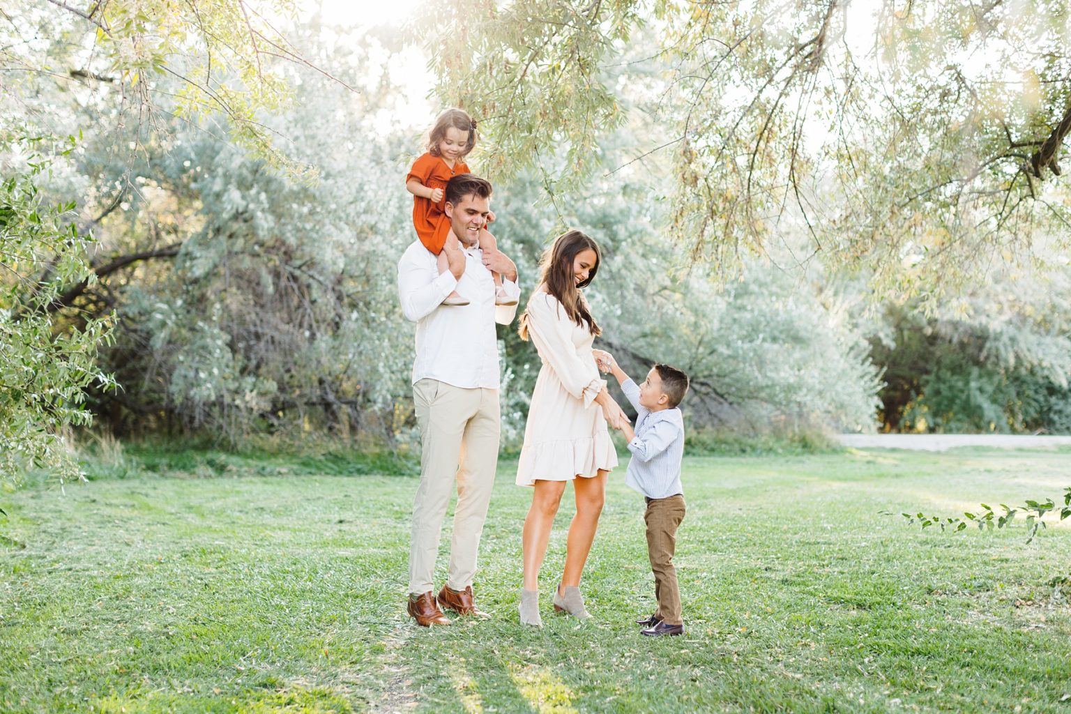 Salt Lake City Family Pictures | Macey Family - Mary Horne Nelson